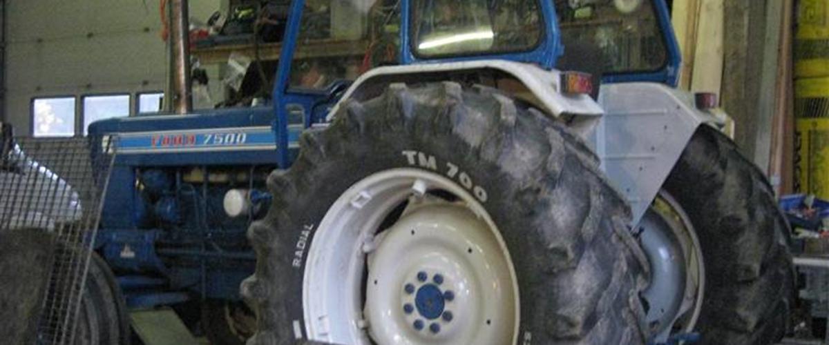 Ford 7500 300 hk ! - Off Topic - Uploadet af Mickey G