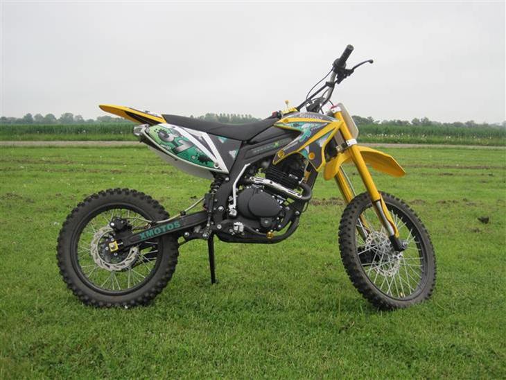 Xmotos 250 cc Crosser - Diverse scooter - Uploadet af Dam