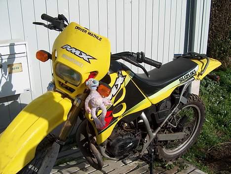 Suzuki rmx 50 - Billeder af scootere - Uploaded af mathias j