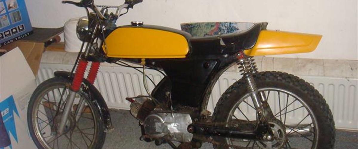 Yamaha 2 Gear Tidl. Knallert - - Lys og alt virker, Mangler do...