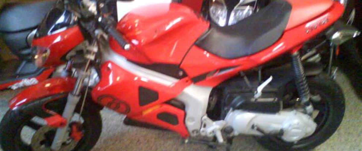 Gilera dna - 2007 - der er standert rør på billde...