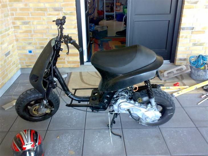 Piaggio zip (stalker motor) solgt - 1995 - den har stalker forgaffel på ...
