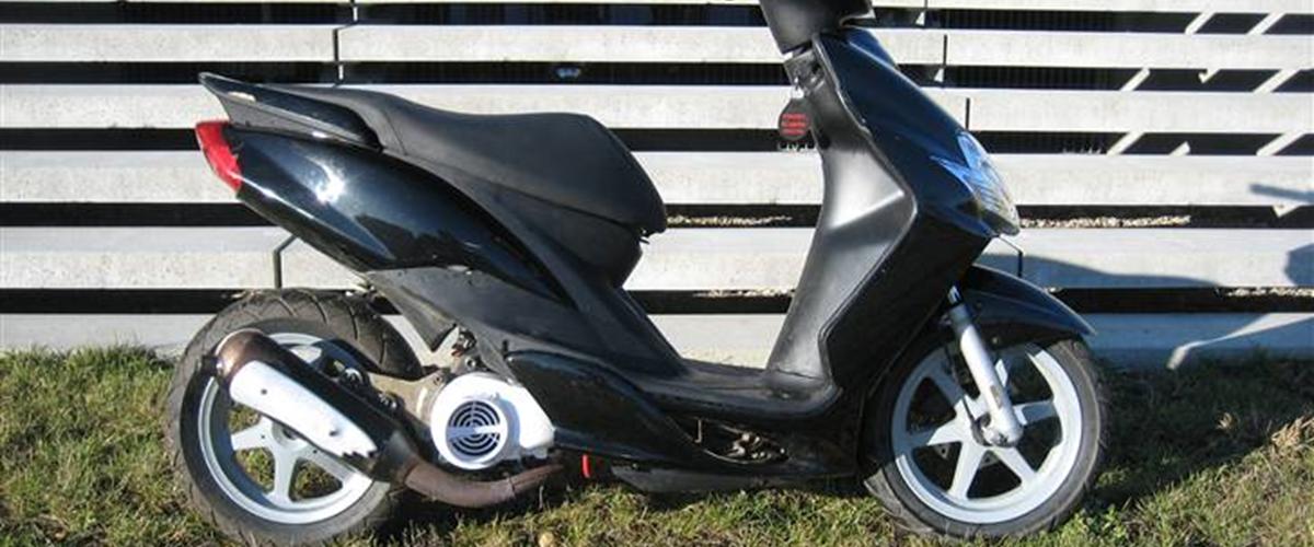 Yamaha Jog r Solgt - 2006 - • kørt 4503km • Desværre ...