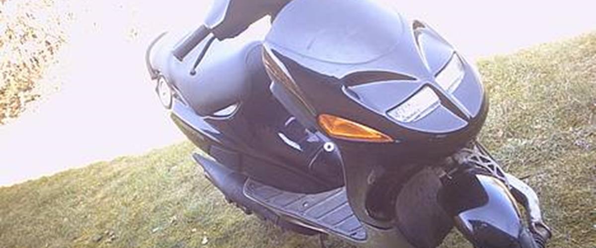 Italjet Formula 50 ( SOOLGT ) - 2000 - den skal males sort igen ford...