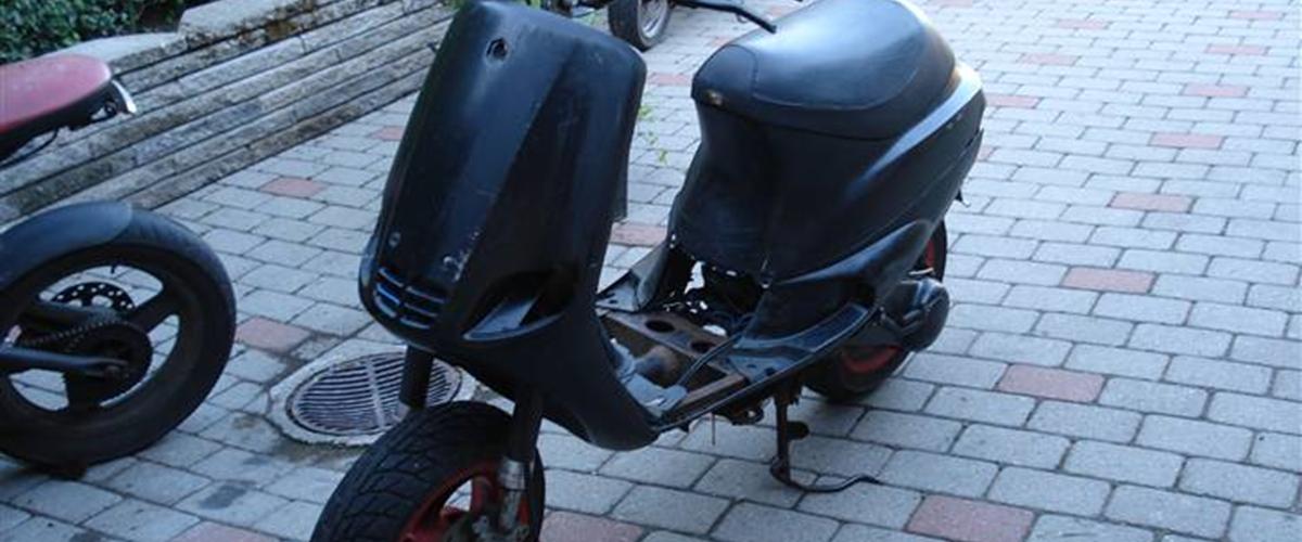 Piaggio zip/runner - - steller er fra en zip og moto...