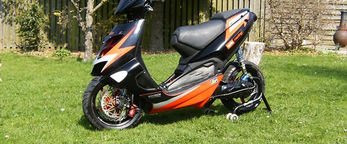 Aprilia SR 70 - 2011