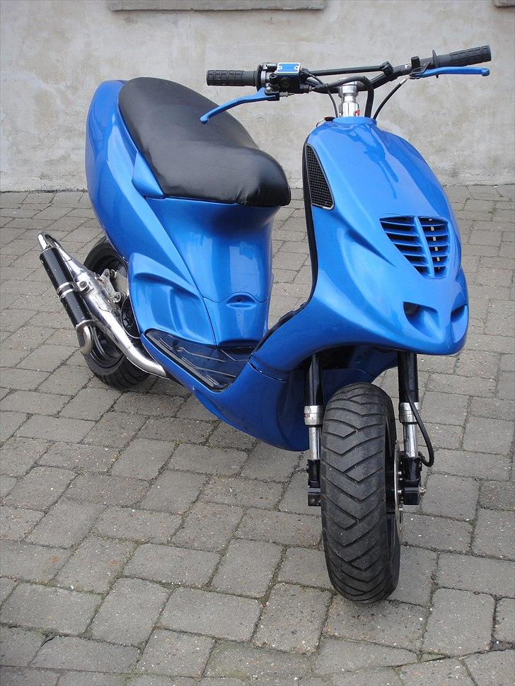 Piaggio NRG MC3 S6R-LC "costum" - Billeder af scootere - Uploaded af ...
