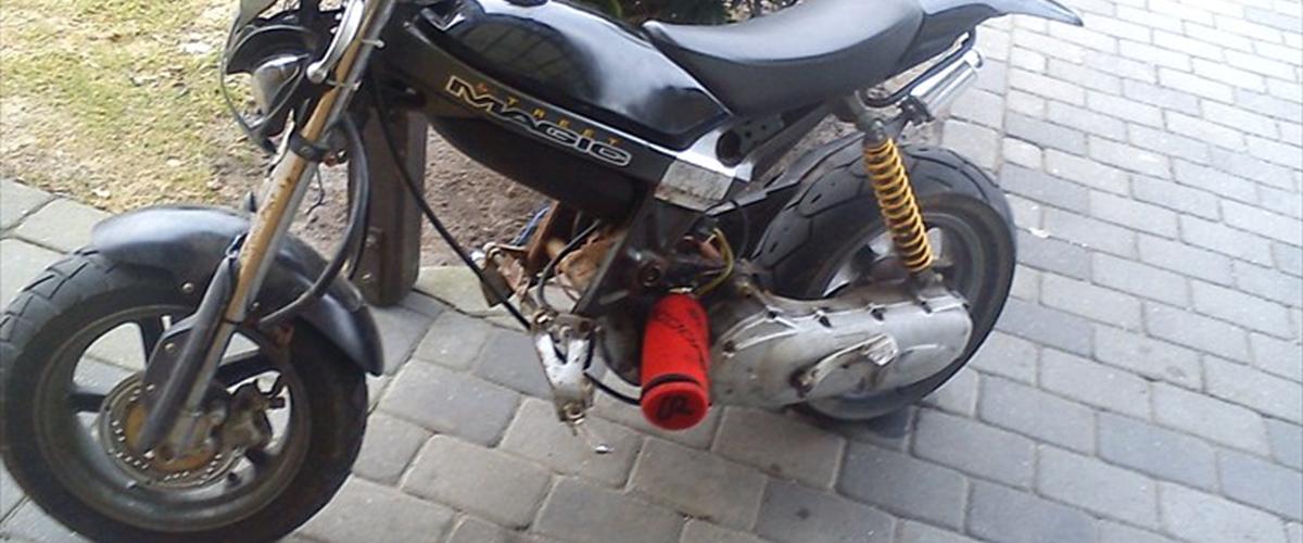 Suzuki street magic - 2010 - Den køre bare skide godt :)