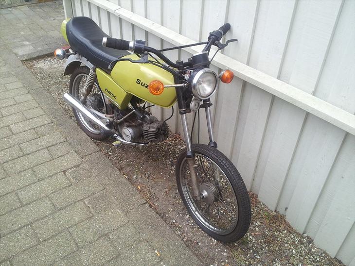 Suzuki DM50 "Samurai" - 1988 - Længde: 1790 mm Bredde: 710 ...