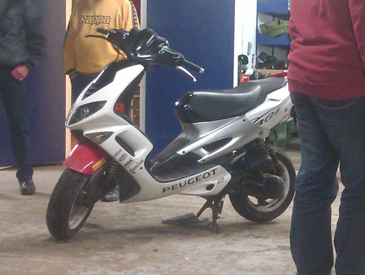 Peugeot Speedfight 2 LC DD stage 6 racing 70cc - Billeder af scootere ...