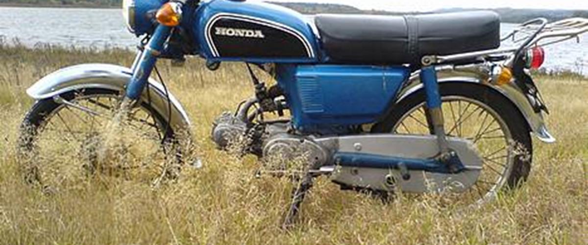 Honda cd50 solgt - 1979 - Helt ny cylinder plus topstyk...