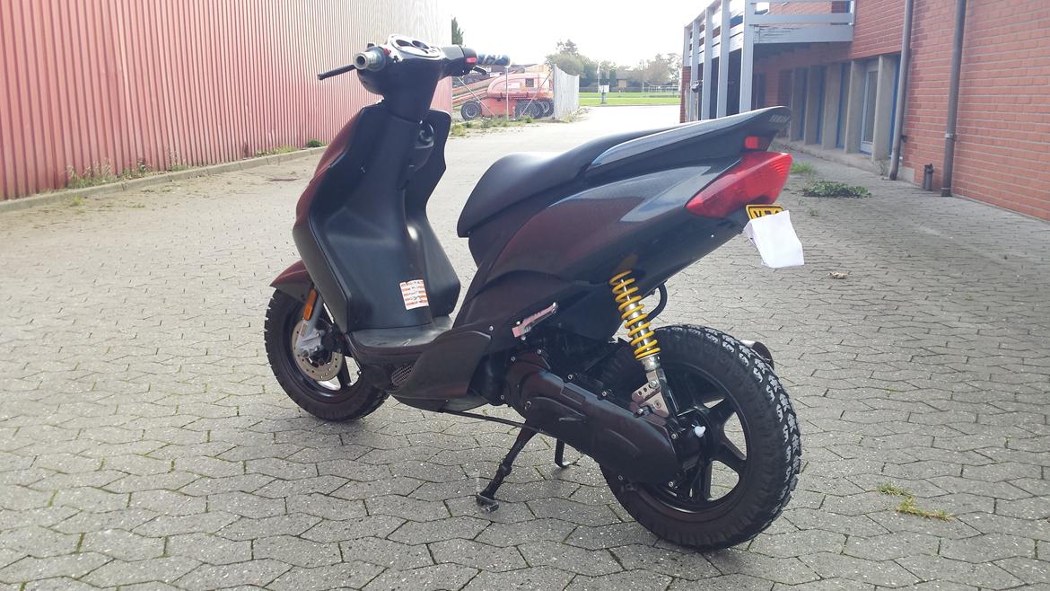 Yamaha Jog r Carbon - Billeder af scootere - Uploaded af Jog rr ts t7 ...