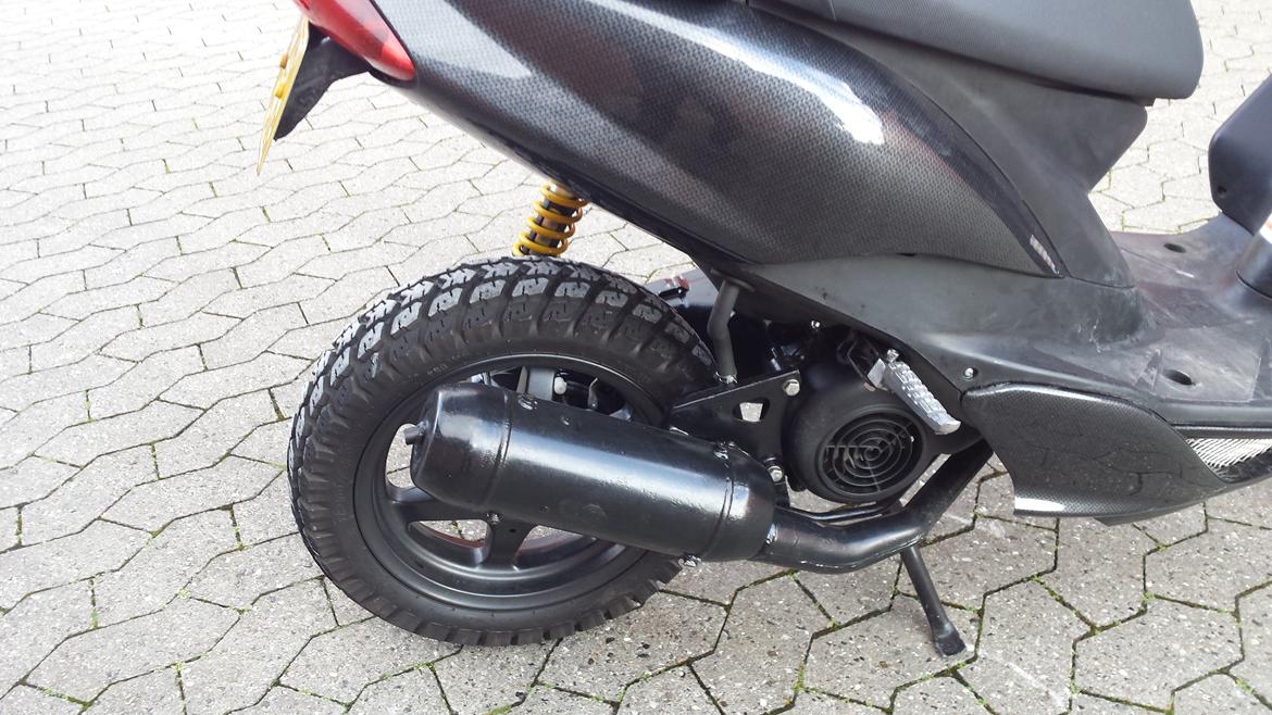 Yamaha Jog r Carbon - Billeder af scootere - Uploaded af Jog rr ts t7 ...