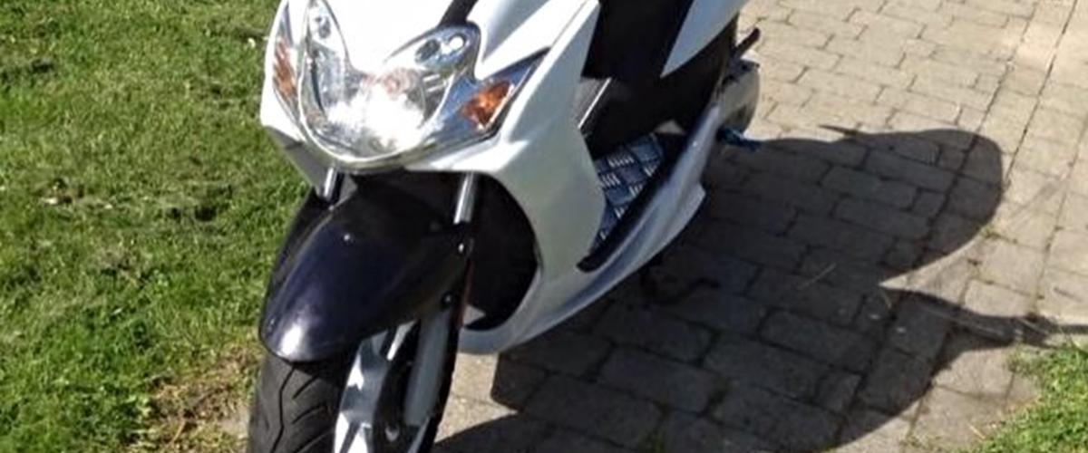 Yamaha Jog R - 2012 - Har lige fået lakeret skjolde...