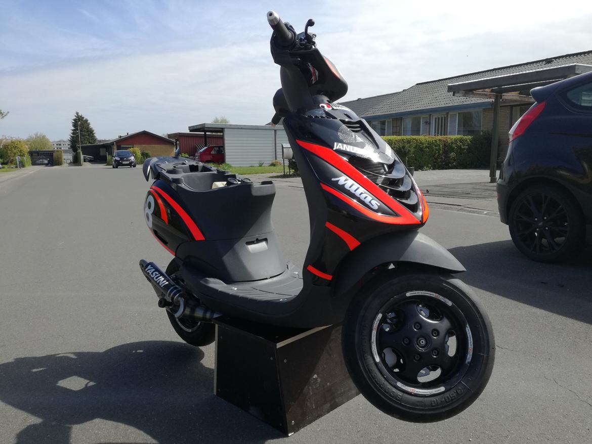 Piaggio Zip SP MK2 - Billeder af scootere - Uploaded af Martin Langkilde Andersen MA98