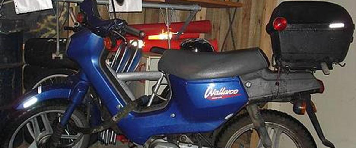 Honda wallaroo PK-50 - 1997 - Knallerten samt siden er unde...