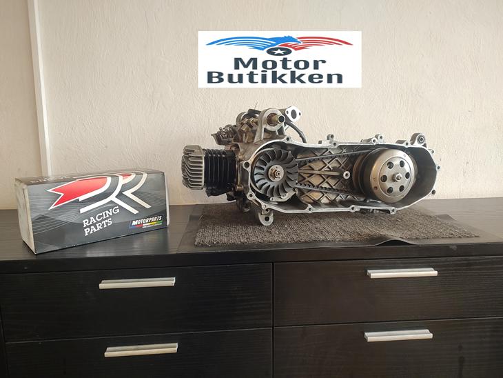 SOLGT Nyrenoveret PGO Motor 70cc Dr. Racing med Athena racing krumtap ...