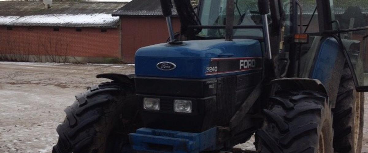 Ford Ford New Holland 8240 - 1994 - Velholdt ford 8240. Har kørt ...