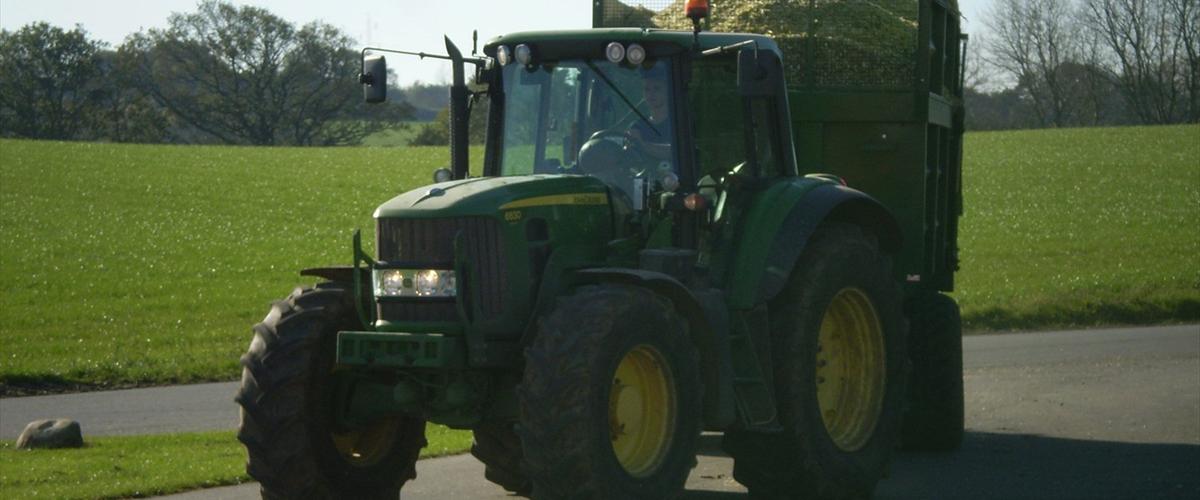 John Deere 6830 premium - 2010 - det er traktor som har fået t...