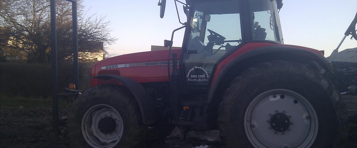 Massey Ferguson 8220 - 2002 - denne traktor bruges hovedsal...