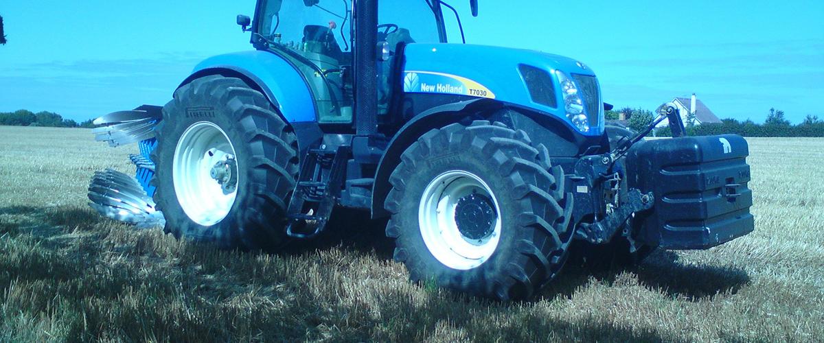 New Holland T7030 - - Vi fik denne traktor i 2008.