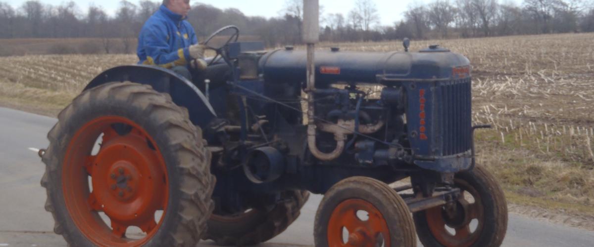 Fordson E27N Major - 1950 - En af to gamle Fordson trakto...